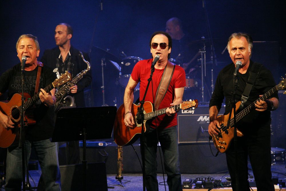 שובבי ציון, אתניקס - יוסמיוסיק